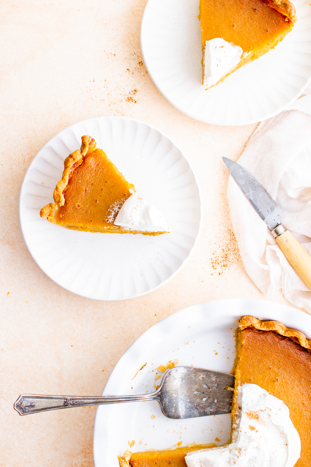 The Best Butternut Squash Pie (Easy Recipe) - Holiday Pie Recipe