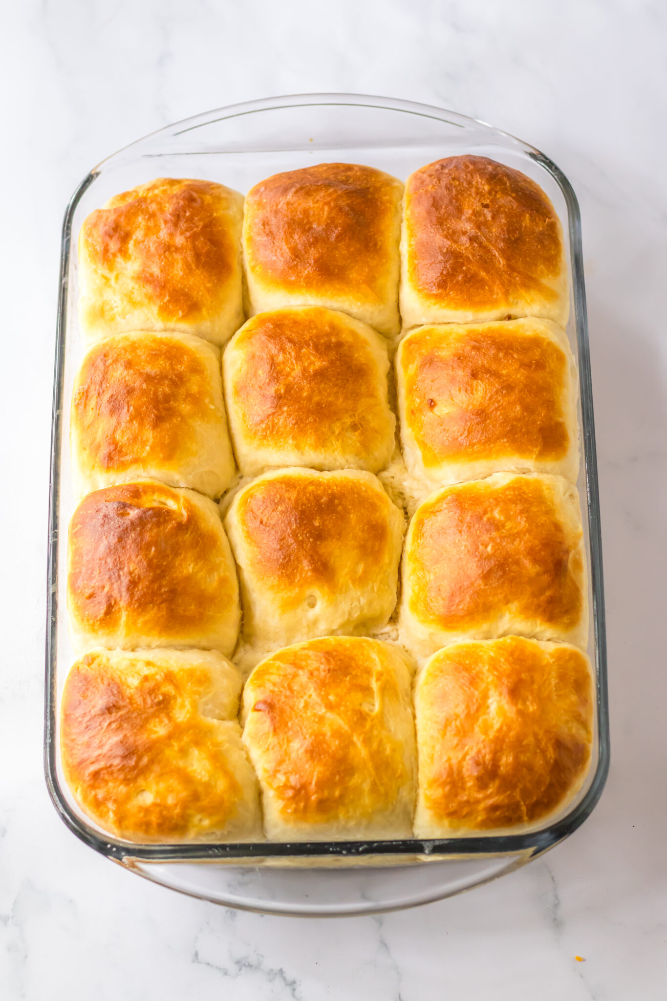 Easy Fluffy Yeast Rolls - Recipe by Blackberry Babe
